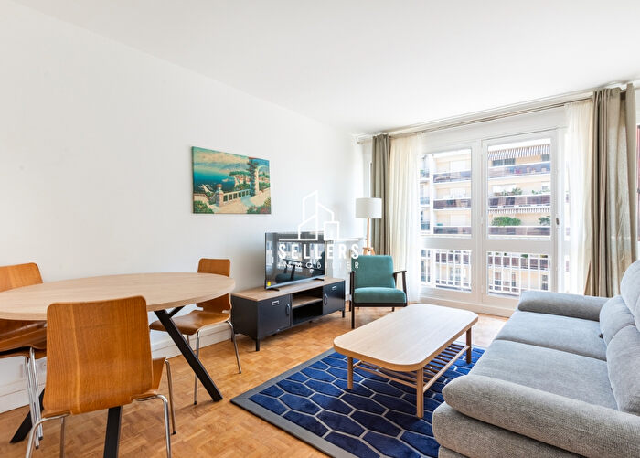 Maisons à vendre et appartements à louer - 1