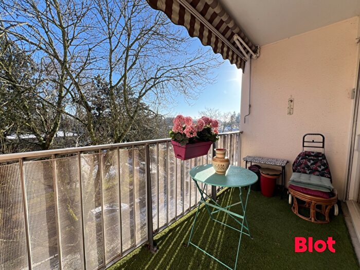 Appartement à vendre - Quartiers Sud-Est, Italie - 5 pièces - 3 chambres