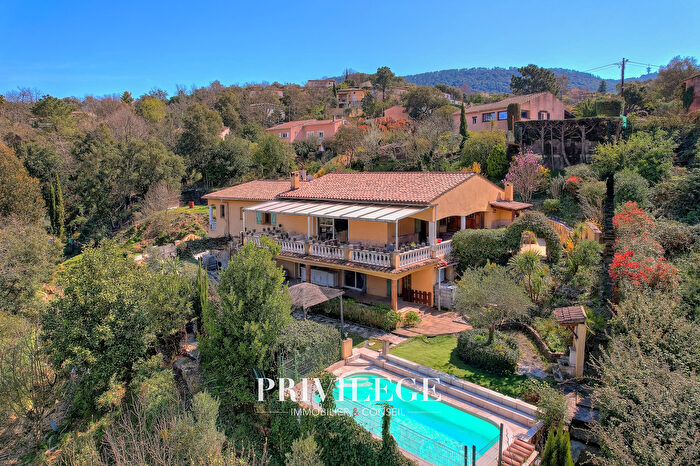 Maison à vendre - Les Adrets-de-lEstérel - 6 pièces - 4 chambres