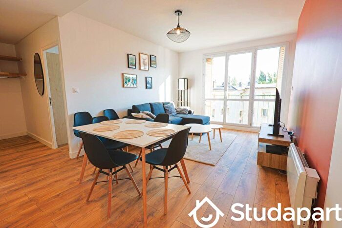 Appartement à louer - Nord Est, Saint-Martin-le-Vinoux - 1 pièce - 1 chambre