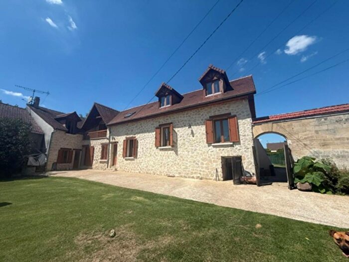 Maison à vendre - Fresnoy-en-Thelle - 9 pièces - 5 chambres