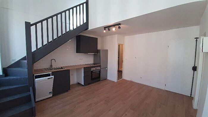 Appartement à louer - Marseille e , Le Camas - 3 pièces - 2 chambres