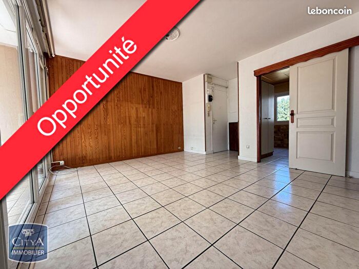 Rochefort, Faubourg Nord, Stade Philaudrie - Appartement 5 pièces à vendre