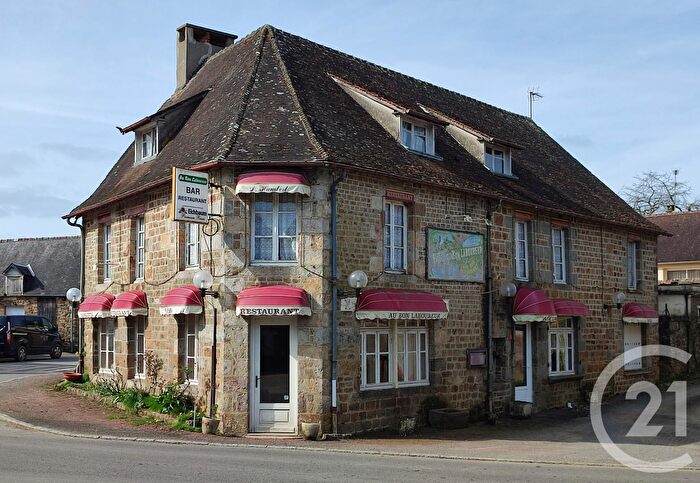 Maison à vendre - Dompierre - 16 pièces - 12 chambres