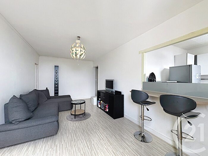Appartement 3 pièces à vendre - Thiais, Clury, Victor Hugo