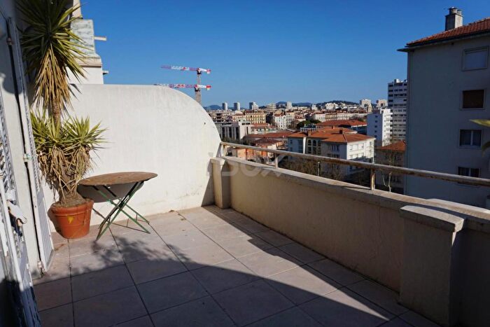 Appartement à louer - Toulon, Saint-Roch - 1 pièce