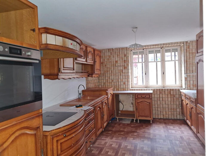 Maison à vendre - Maizières-lès-Vic - 9 pièces - 6 chambres