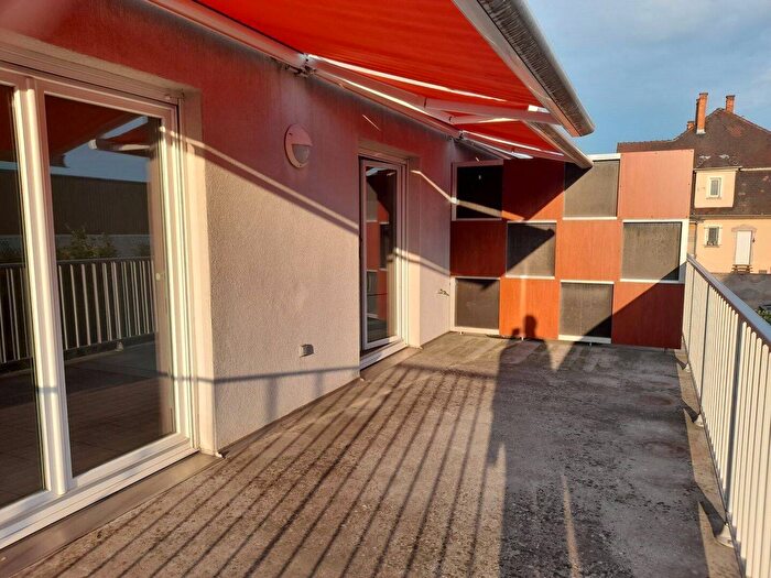 Appartement à louer - Schiltigheim - 4 pièces - 3 chambres