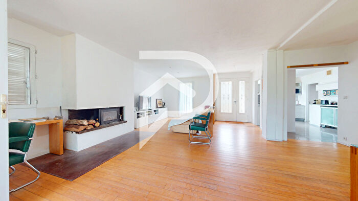 Verneuil-sur-Seine, Les Clairières, Les Renardières : Maison 7 pièces à vendre