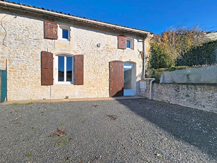 Maison à vendre - Saint-Simon-de-Pellouaille - 3 pièces - 2 chambres