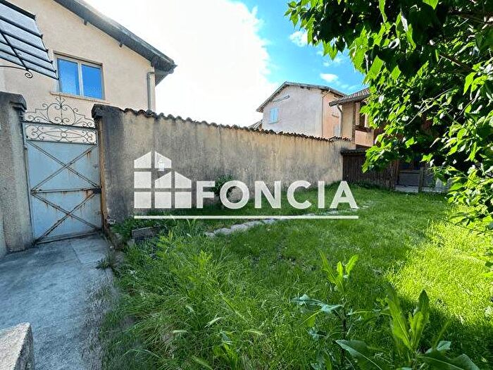 Appartement à louer - Saint-Étienne-de-Saint-Geoirs - 2 pièces - 1 chambre