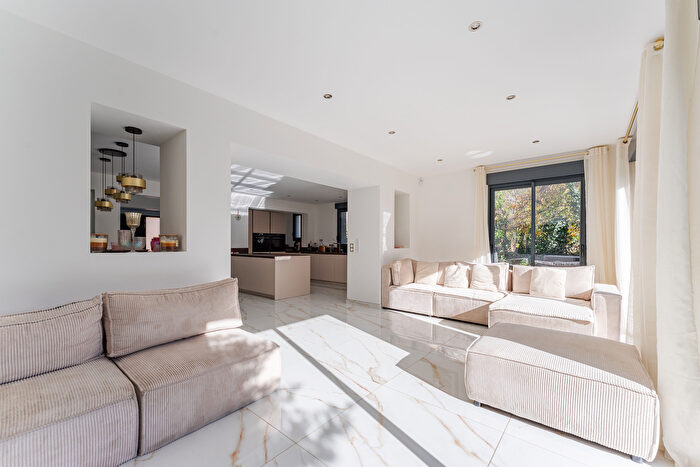 Maison à vendre - Villeurbanne, Les Poulettes - 7 pièces - 5 chambres