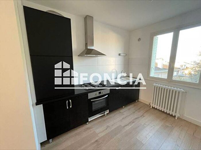 Appartement à louer - Baudricourt, Villers-lès-Nancy - 4 pièces - 2 chambres