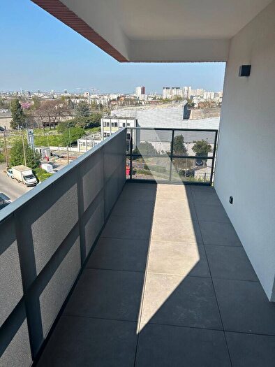Appartement 3 pièces à louer à Bas Pays, Romainville