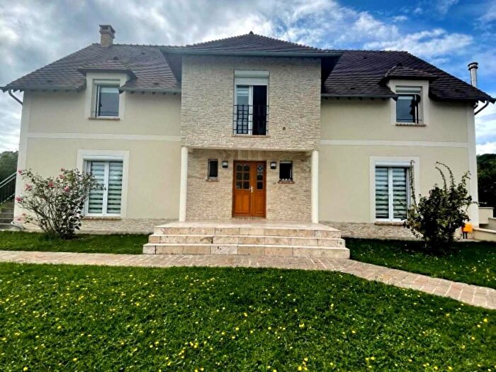 Maison à vendre - Saint-Just - 12 pièces - 6 chambres