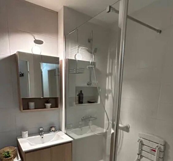 Centre ville, Bordeaux : Appartement à louer