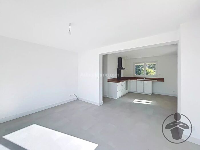 Maison à vendre - Coutras - 4 pièces - 3 chambres