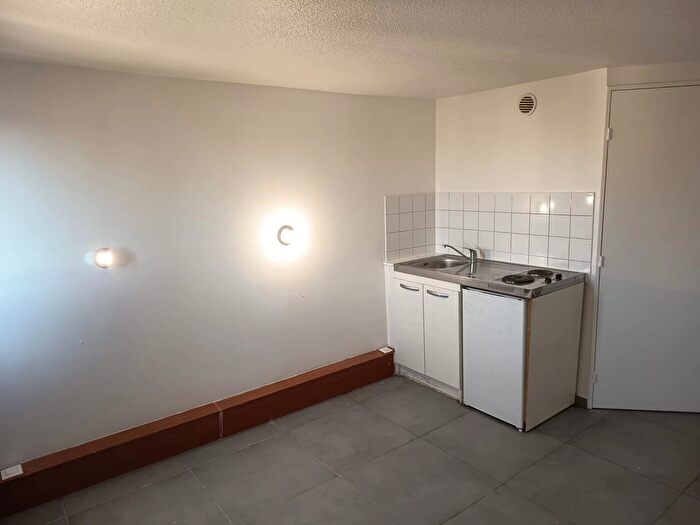 Appartement 1 pièce à louer à Choisy-le-Roi, Centre-ville, Parc Prairie, Hautes Bornes