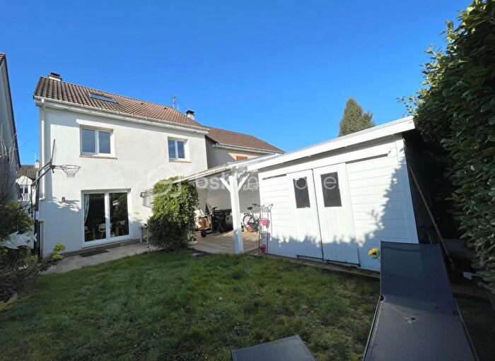 Villepreux : Maison 5 pièces à vendre