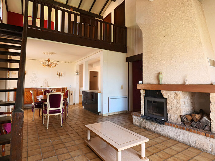 Maison à vendre - Charols - 7 pièces - 4 chambres