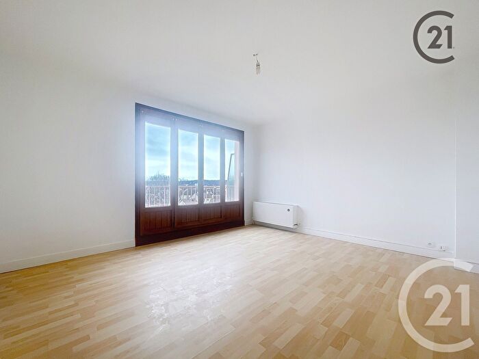 Appartement à louer - Saint-Clément - 2 pièces - 1 chambre