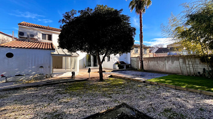 Maison 6 pièces à Béziers, Champ de Mars, à vendre