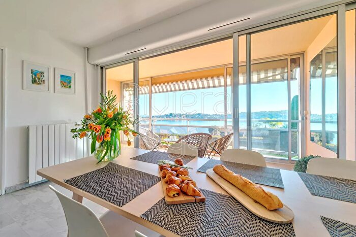 Appartement à vendre - Villefranche-sur-Mer - 3 pièces - 2 chambres