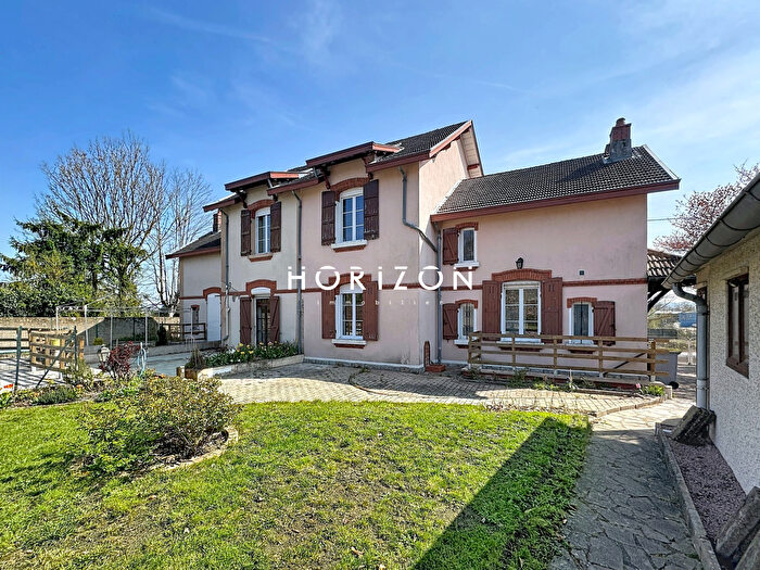Maison 10 pièces à vendre à Montceau-les-Mines