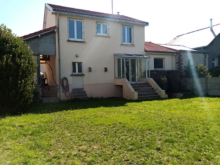 Maison 5 pièces à louer à Chemillé