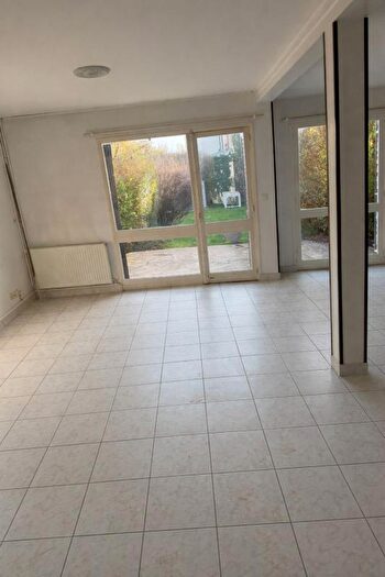 Maison à louer - Noisy-le-Roi - 4 pièces - 3 chambres