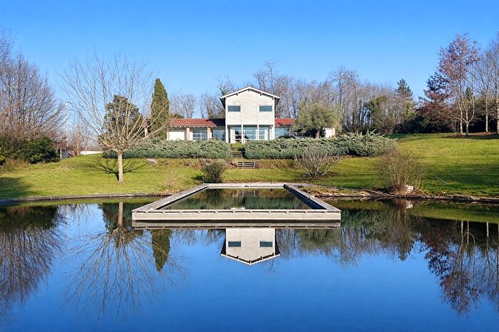 Maison à vendre - Villeneuve-sur-Lot, Eysses - 7 pièces - 4 chambres