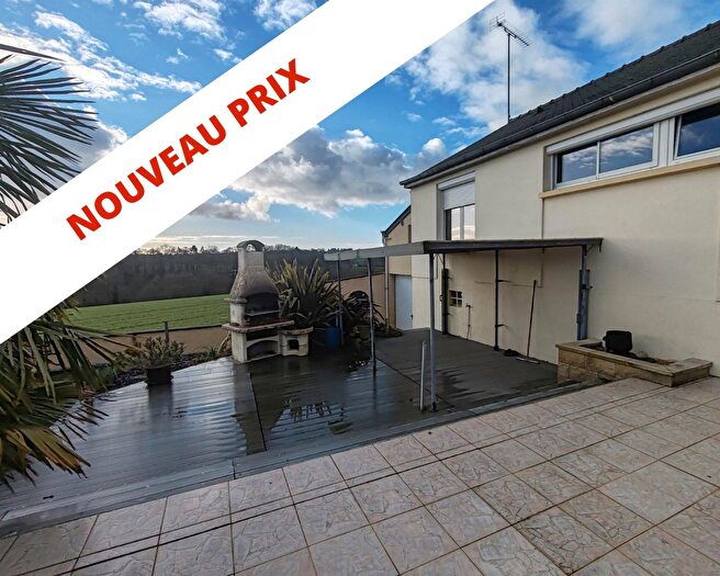 Maison 5 pièces à Fougerolles-du-Plessis, à vendre