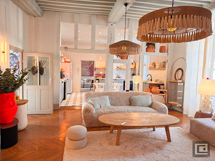 Appartement à vendre - Chalon-sur-Saône, Centre-ville - 7 pièces - 3 chambres