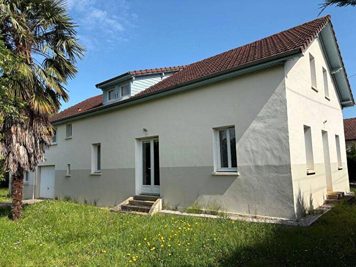 Maison 5 pièces à louer à Chéraute