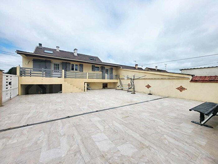 Maison 5 pièces à vendre à Engenville