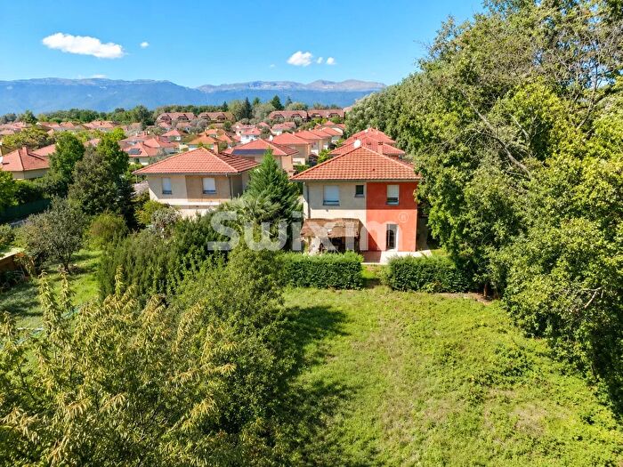 Maison 5 pièces à louer à Prévessin-Moëns