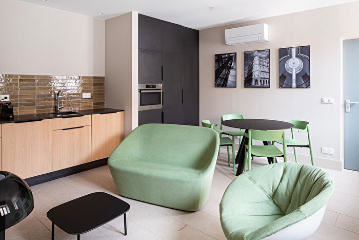 Appartement à louer - Marseille er , Thiers - 2 pièces - 1 chambre