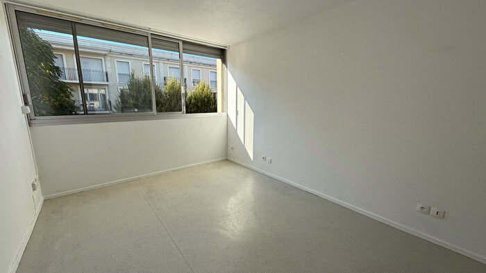 Appartement à louer - Bordeaux, Sainte-Clotilde - 1 pièce