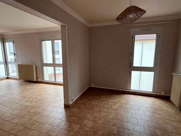 Appartement 5 pièces à Parc la Verrerie-Le Guide, Le Creusot, à louer