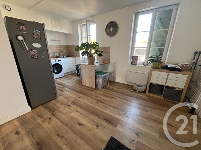 Trun : Appartement 3 pièces à louer