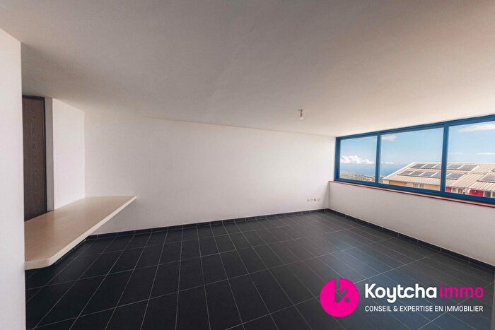 Appartement à vendre - Le Tampon, Centre-ville - 2 pièces - 1 chambre