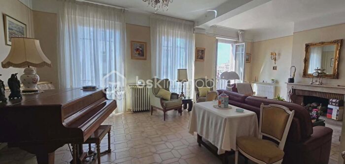 Appartement 6 pièces à vendre à Tarbes, Centre-ville