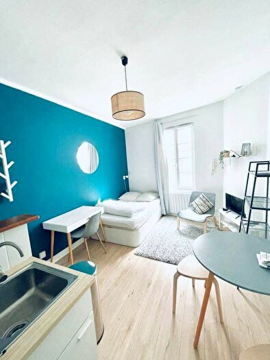 Appartement à louer - Champ de Mars-Bussatte-Victor Hugo, Angoulême - 1 pièce