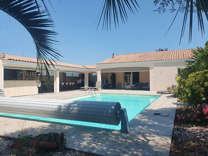 Maison 5 pièces à vendre à Montpellier-de-Médillan