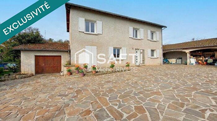 Maison 5 pièces à Saint-Martin-la-Plaine, à vendre