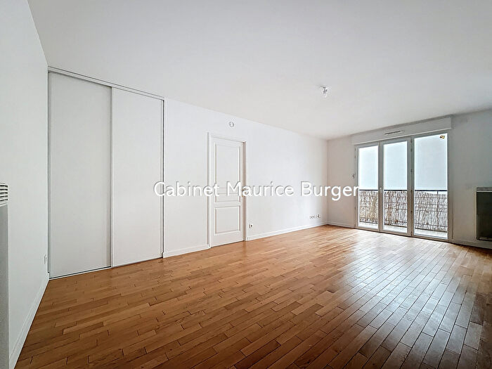 Appartement à vendre - Puteaux, Vieux Puteaux - 3 pièces - 2 chambres