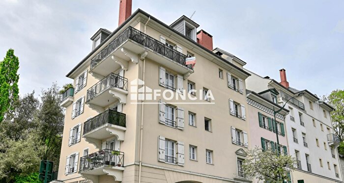 Le Plessis-Robinson, Coeur de Ville : Appartement 3 pièces à vendre
