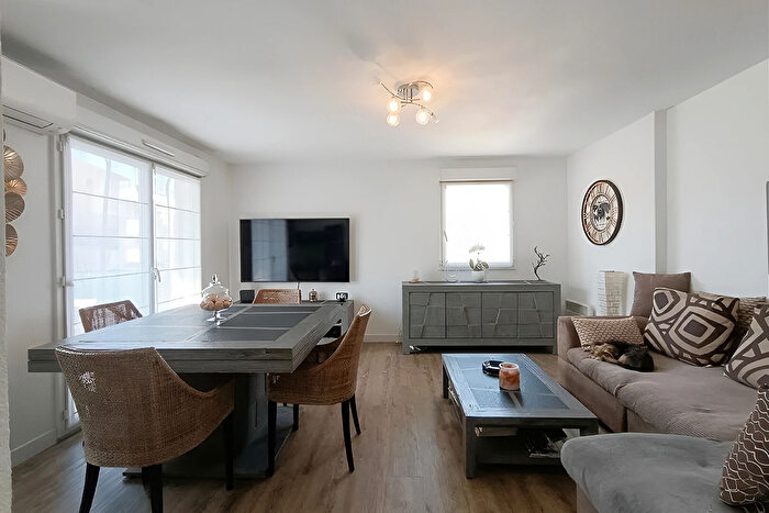 Appartement à vendre - Grasse, Saint-Claude - 4 pièces - 3 chambres