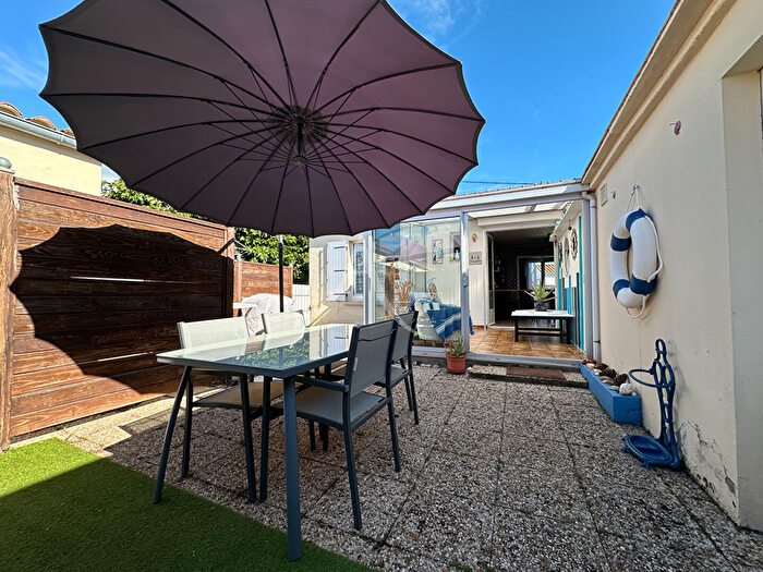 Maison à vendre - Saint-Gilles-Croix-de-Vie - 3 pièces - 2 chambres