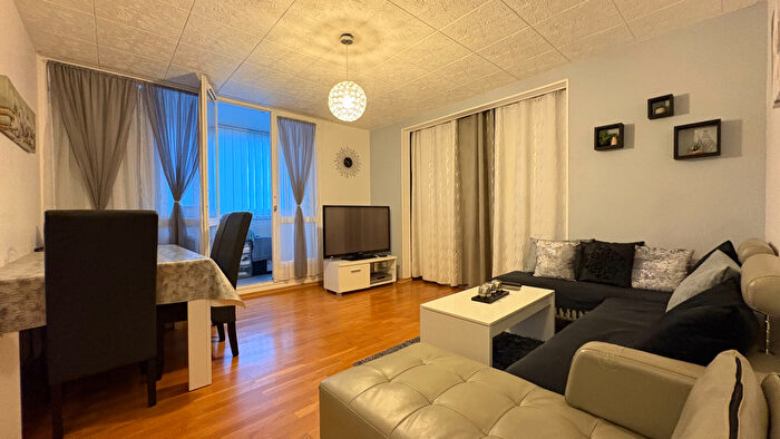 Appartement à vendre - Saint-Pierre-des-Corps, Grand Mail, Rabaterie, Aubrière - 3 pièces - 2 chambres